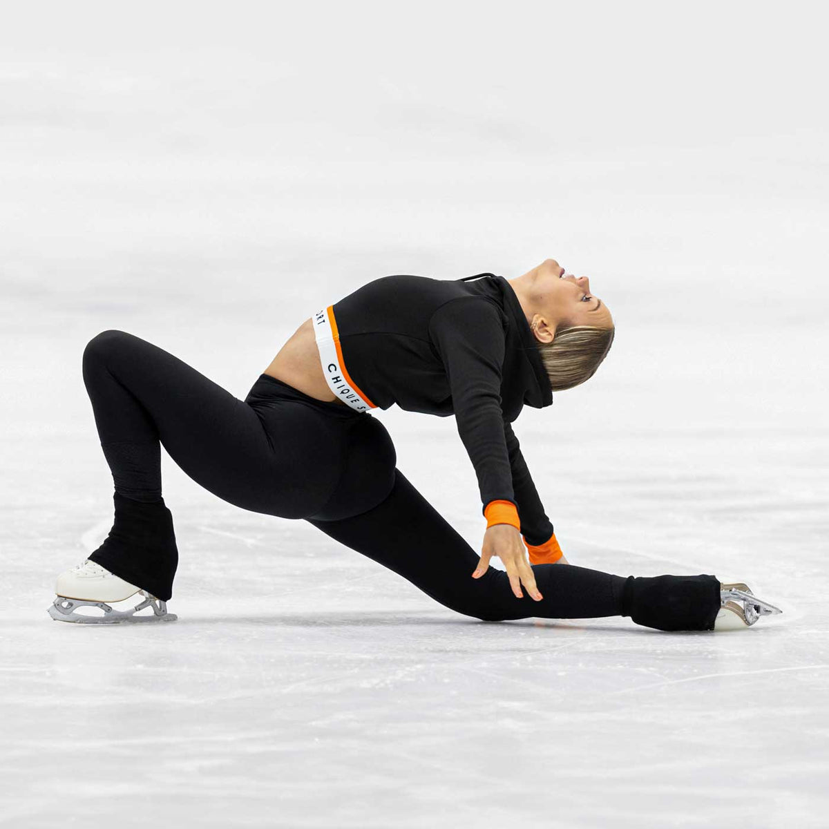 Women's Figure Skating Long-Sleeve Top in Black | Chique Sport
