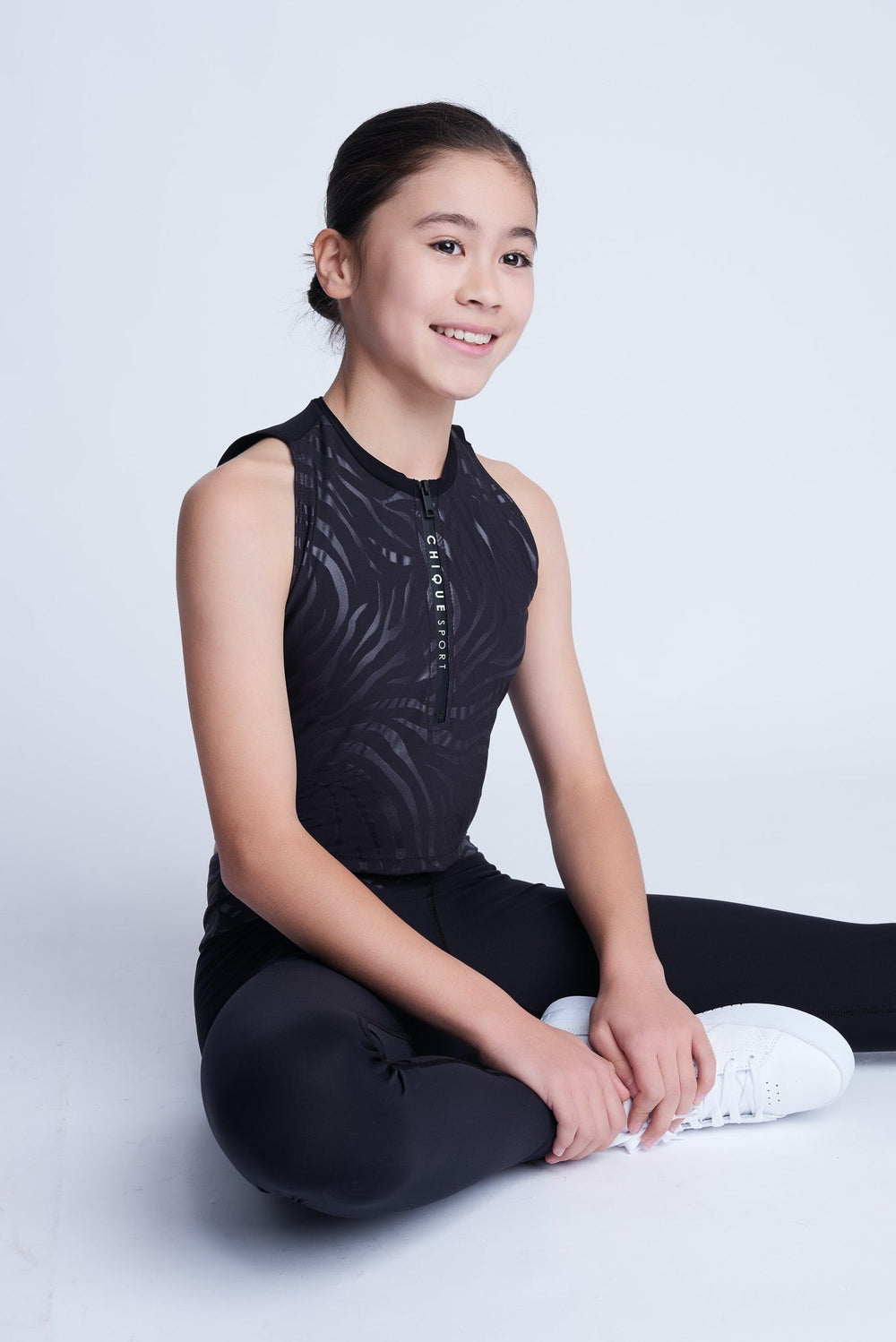 Girl's Figure Skating Iconic Crop Top in Black | Chique Sport